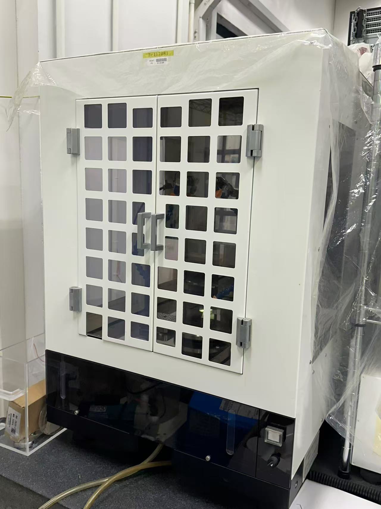 ZB Yang Lab: Facilities